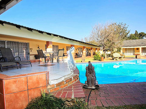 African Elephant Guest House 《 REVIEWS